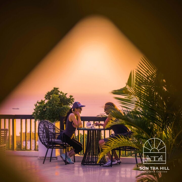 Son Tra Hill's 1973 Bistro & Stay Restaurant